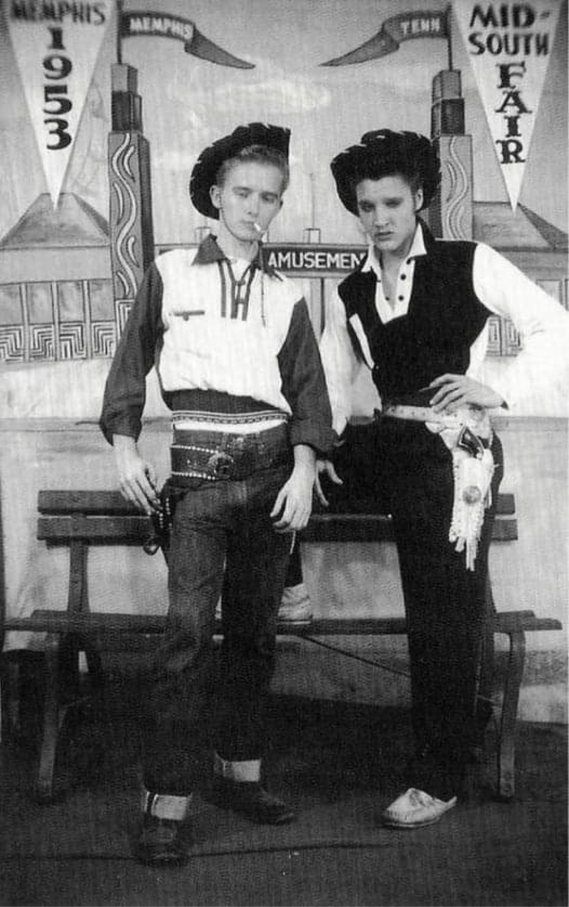 Teenage Elvis with his cousin Harold in 1953. – Vintage Hollywood Nouveau